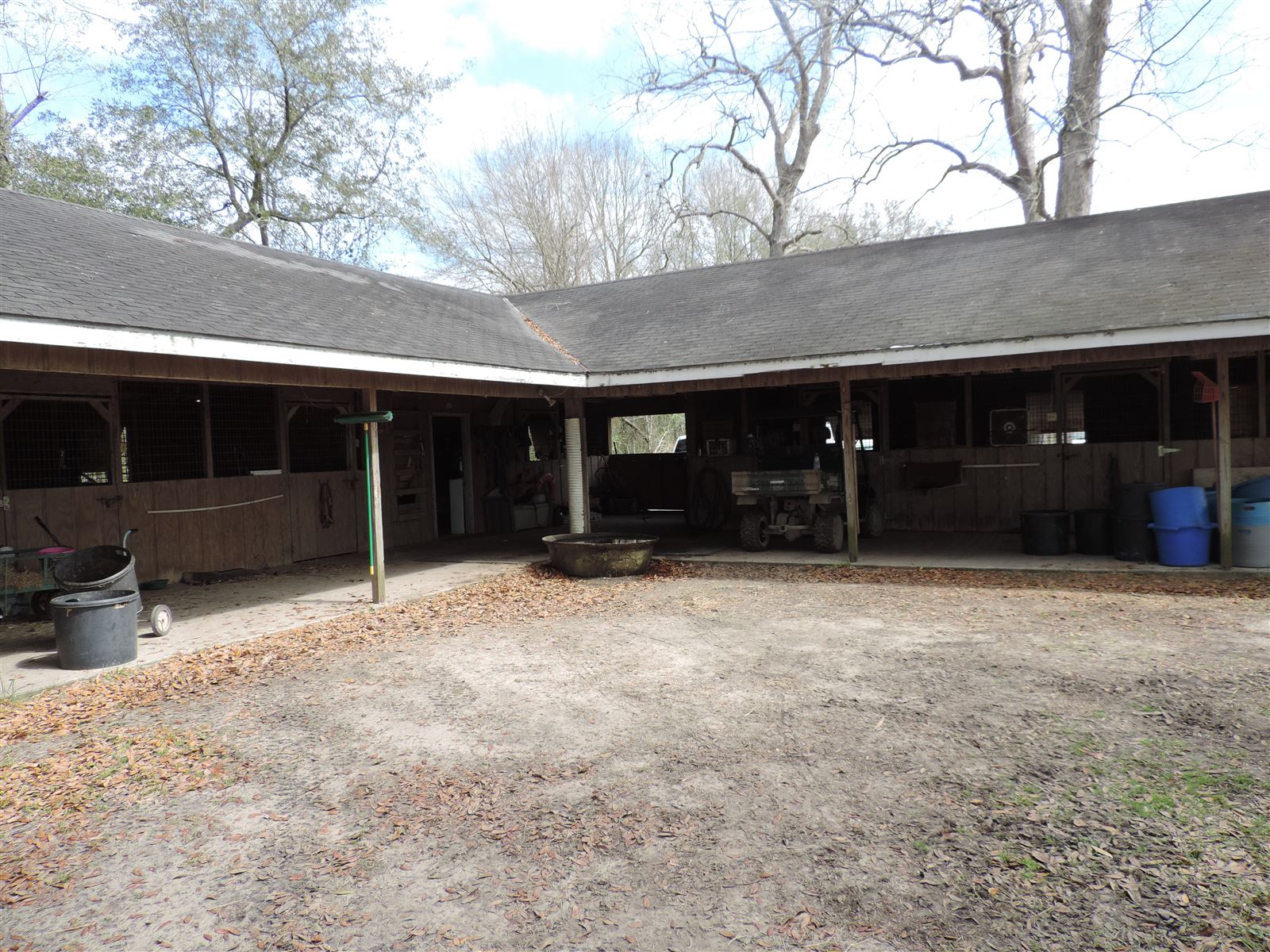 Locations Hub - 4B Ranch